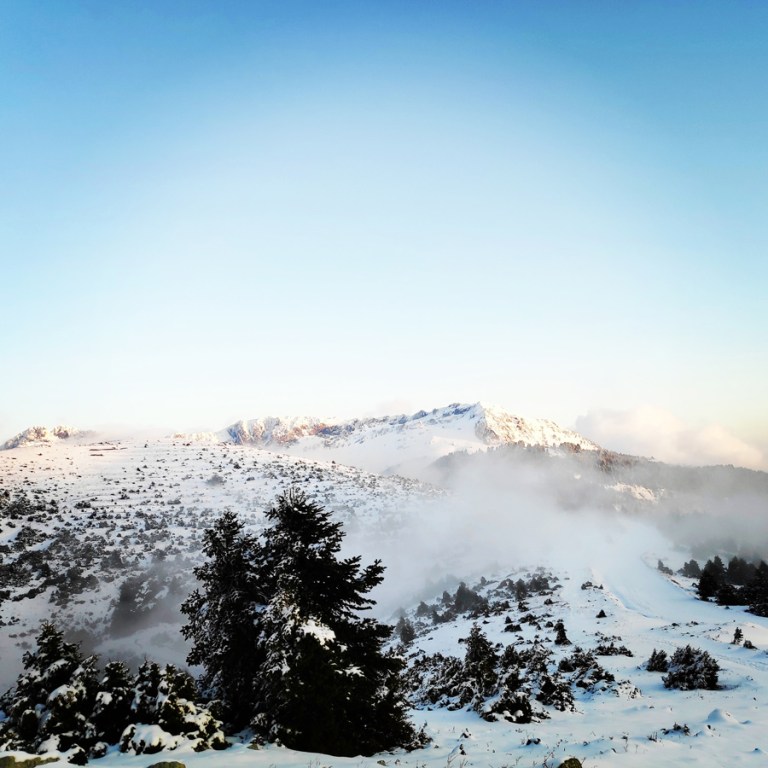 Winter Hike and Climb on Dirfi Mountain – Olympus Mountaineering