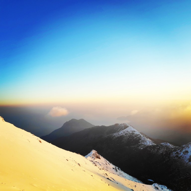 Winter Hike and Climb on Dirfi Mountain – Olympus Mountaineering