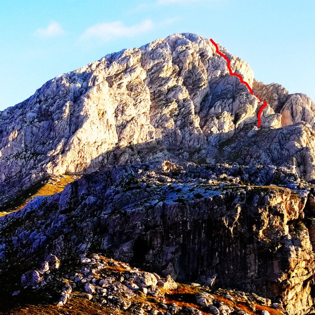 Alpina V 300 m. | Climbing on Pyramida – Mount Giona (Aselinon ...
