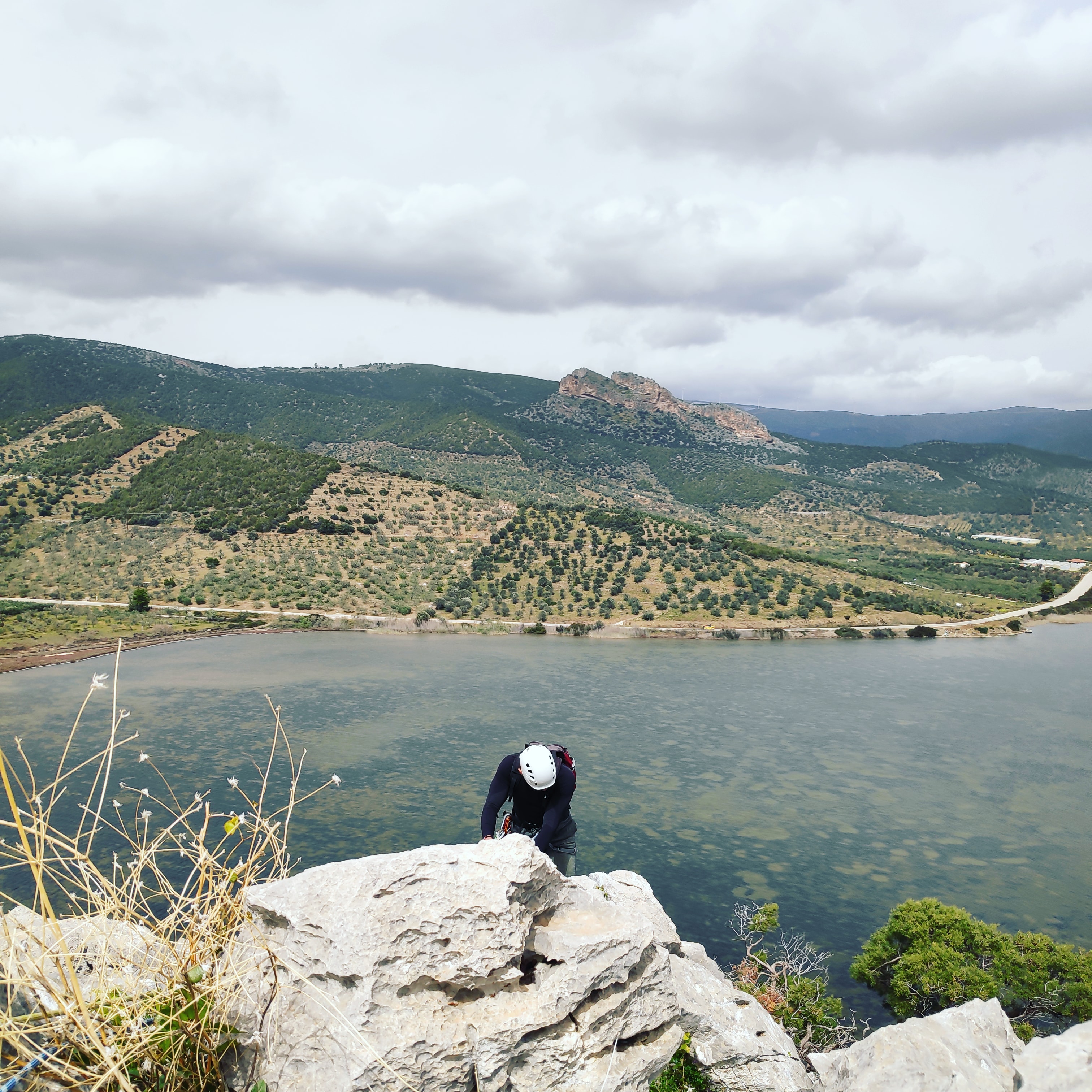 Lizard V UIAA 90 m. | Trad Climbing on top of Thermisia Lagoon ...