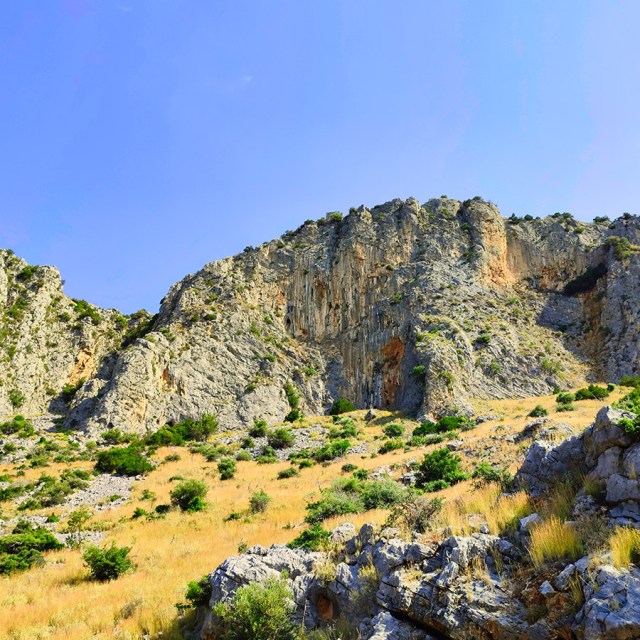 Climbing in Manikia – Rainbow sector – Lower Valley, Evia – Olympus ...