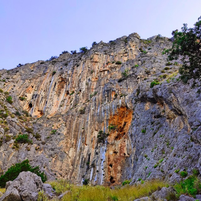 Climbing in Manikia – Rainbow sector – Lower Valley, Evia – Olympus ...
