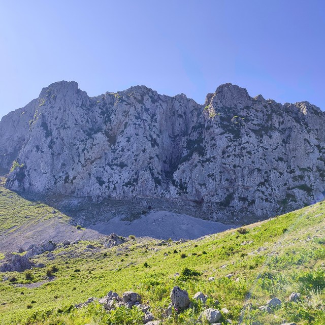 Eternity and a Day VII- 250 m. 7 pitches | Alpine Climbing on Mount ...